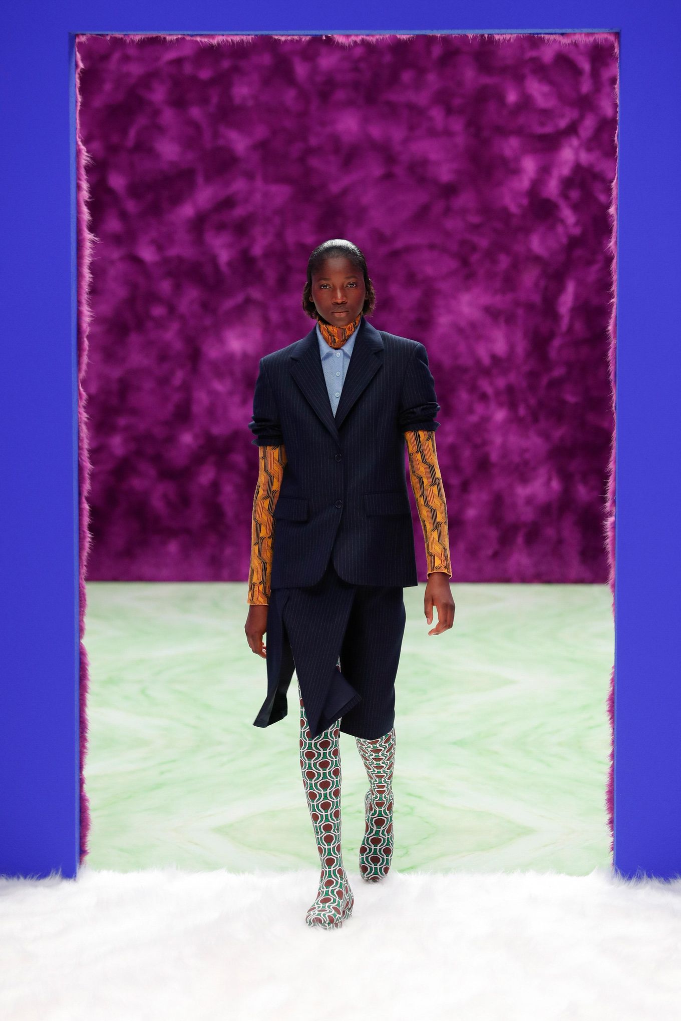 Os principais destaques dos desfiles de inverno 2021 de Milão - ELLE Brasil