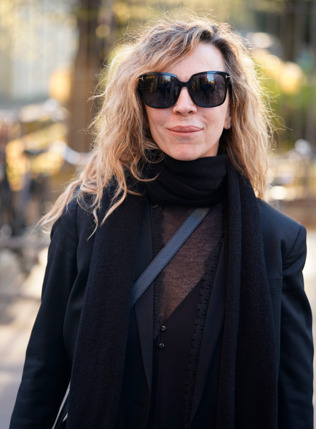 Ana Garmendia lança "Verena jogada no chão" - ELLE Brasil