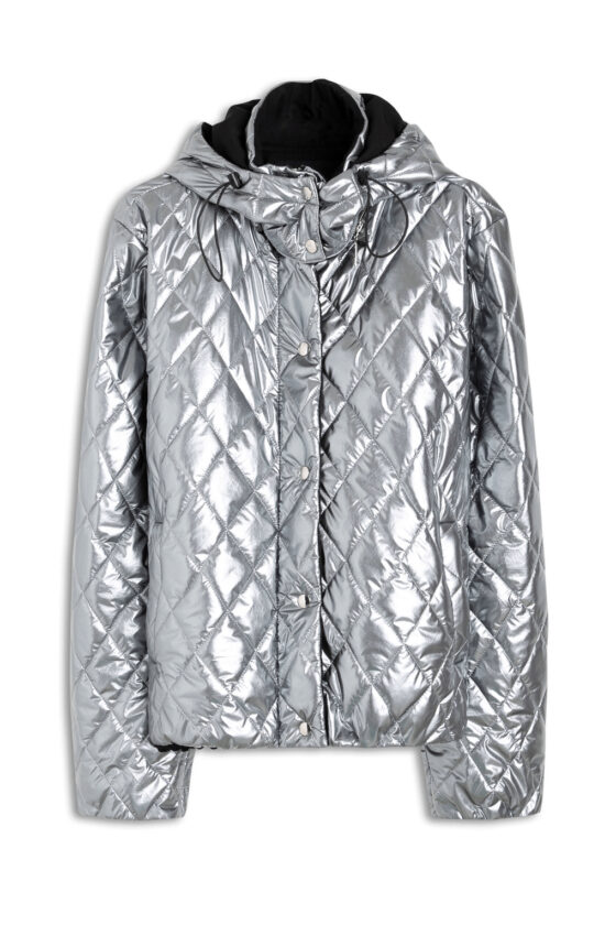 Roupas e acessórios prateados para usar no dia a dia - ELLE Brasil