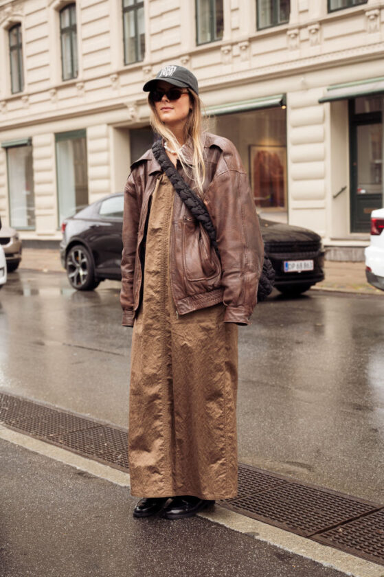 Copenhagen Fashion Week 2023: os melhores looks de street style do primeiro dia - ELLE Brasil